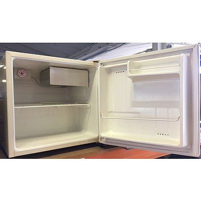 NEC 45 Litre Mini Bar Fridge - Lot 857634 | ALLBIDS