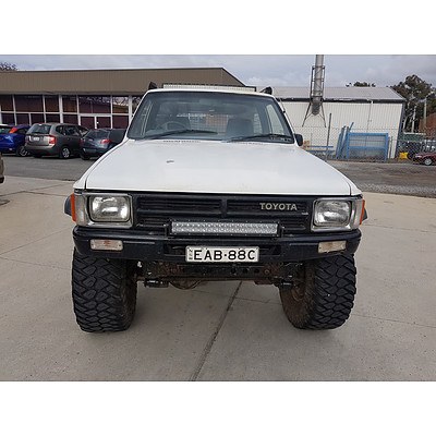 3/1988 Toyota Hilux (4x4) YN67 - Lot 1127290 | CARBIDS
