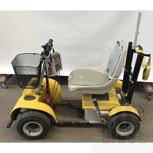 Parmaker Explorer 4 Wheel Golf - Lot 1278938 | CARBIDS