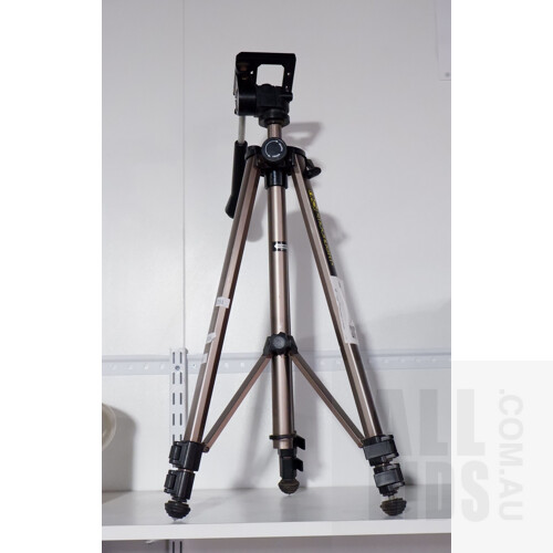 First Moonlight 2466 Camera Tripod - Lot 1327620 | ALLBIDS