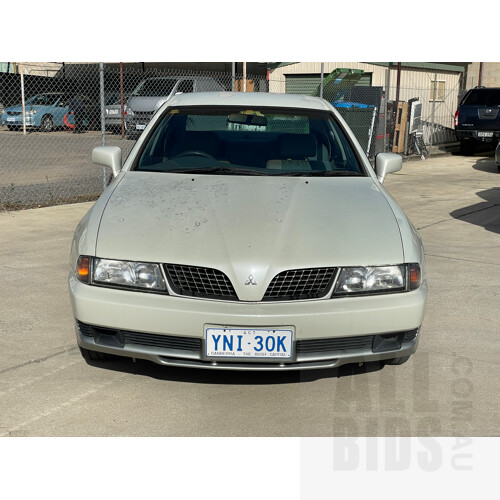 11/2000 Mitsubishi Magna Solara - Lot 1347007 | CARBIDS