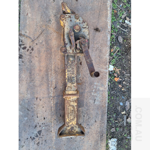Vintage Trewhella 3 Ton Jack - Lot 1351978 | ALLBIDS