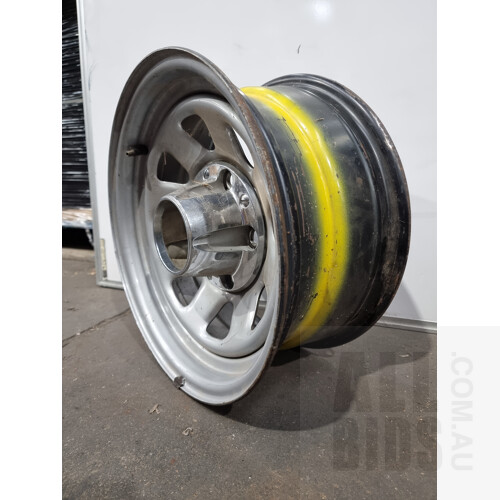 Genuine Ford F100 Steel 15" Wheels - Lot 1368465 | ALLBIDS