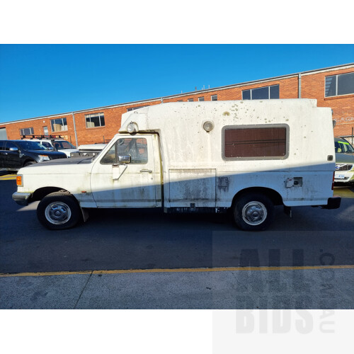 2/1992 Ford F250 C/Cab Ex-Ambulance - Lot 1369732 | CARBIDS