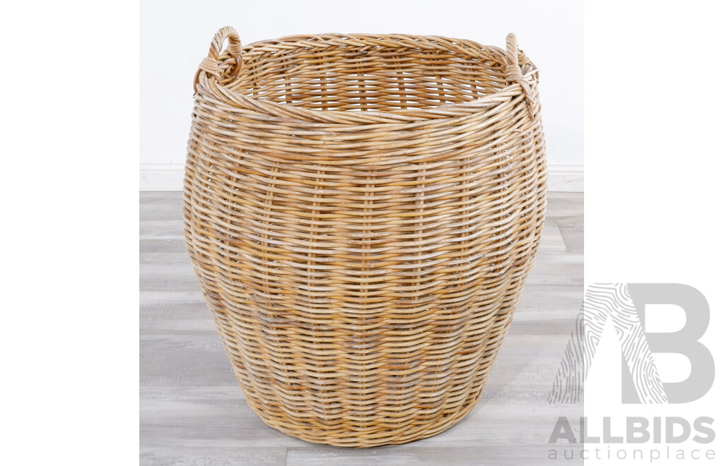 Large Cane Wool Basket - Lot 1460458 | ALLBIDS