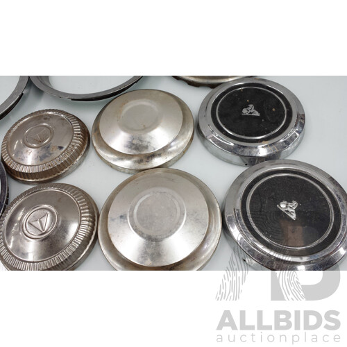 Vintage Hubcaps and Dress Rims - Lot 1401872 | ALLBIDS