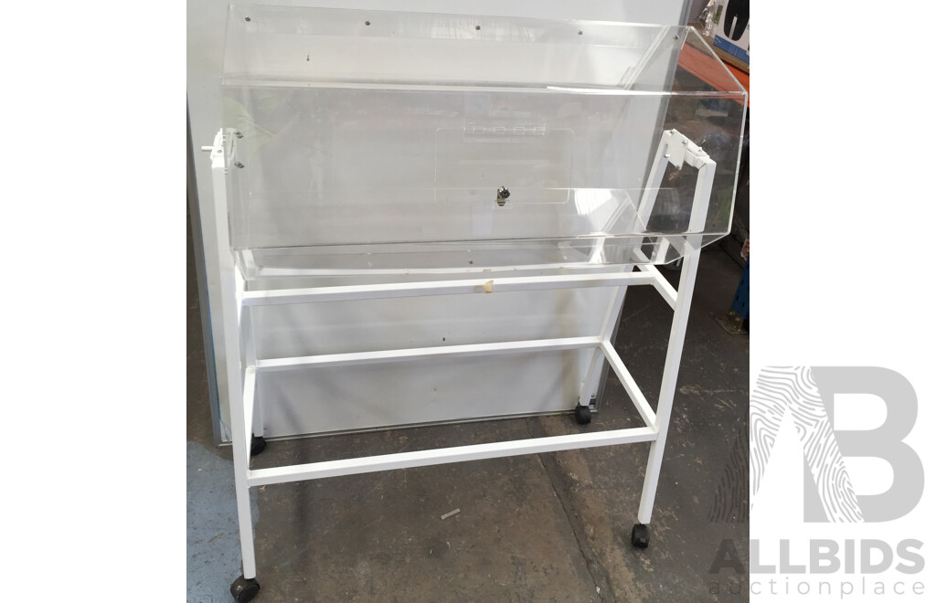 Visuals Display Raffle Barrel - Lot 1430361 | ALLBIDS