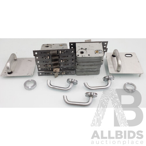 Lockwood Synergy 3570 Night Latch - Lot 1394164 | ALLBIDS