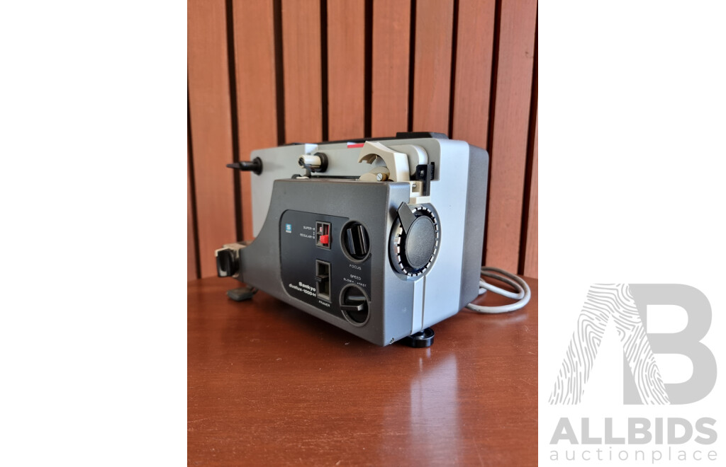 Vintage Sankyo 'Dualux 1000' Super - Lot 1433703 | ALLBIDS