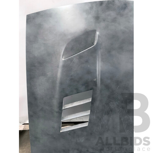 Custom Vented Bonnet With Molded - Lot 1406584 | CARBIDS