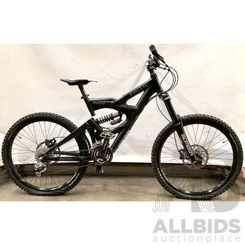 Giant Faith 1 Full Suspension Mountain - Lot 1404648 | ALLBIDS