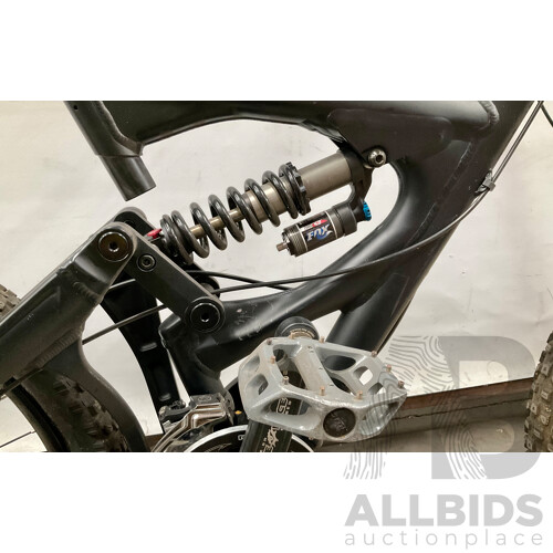 Giant Faith 1 Full Suspension Mountain - Lot 1404648 | ALLBIDS