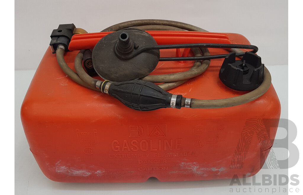 Quicksilver 25L Outboard Fuel Tank - Lot 1490252 | ALLBIDS