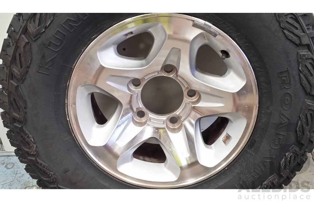 Toyota Landcruiser Factory 16 Inch - Lot 1435766 | CARBIDS