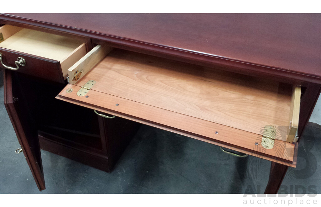 Drexel Heritage Writing Desk - Lot 1455544 | ALLBIDS