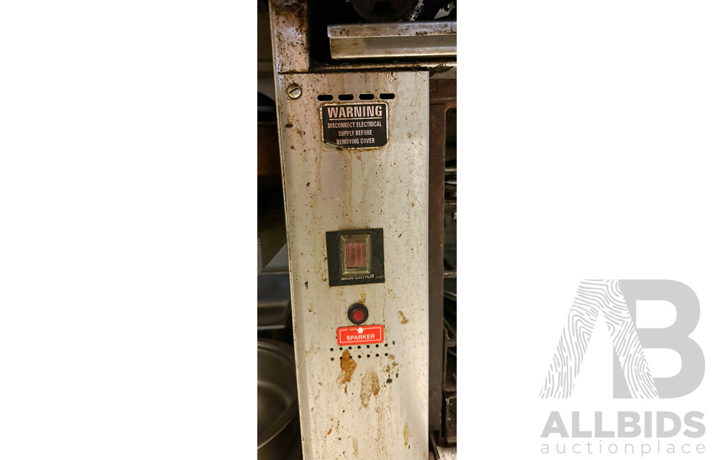 Goldstein Gas Eight Burner Cooker - Lot 1452393 | ALLBIDS