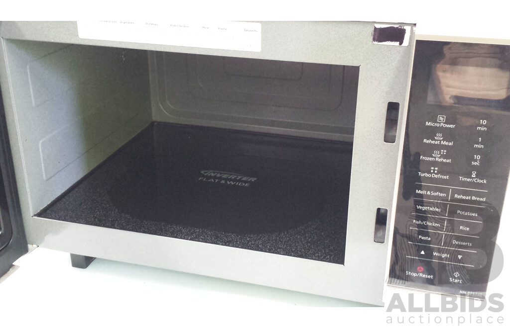 Panasonic NN-SF574S 1000W Inverter - Lot 1457419 | ALLBIDS