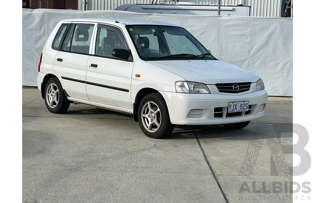 8/2000 Mazda 121 Metro Shades - Lot 1467066 | CARBIDS