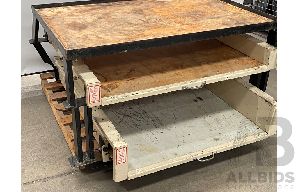 Joey Bed Ute/Van Roller Drawers - Lot 1487748 | CARBIDS