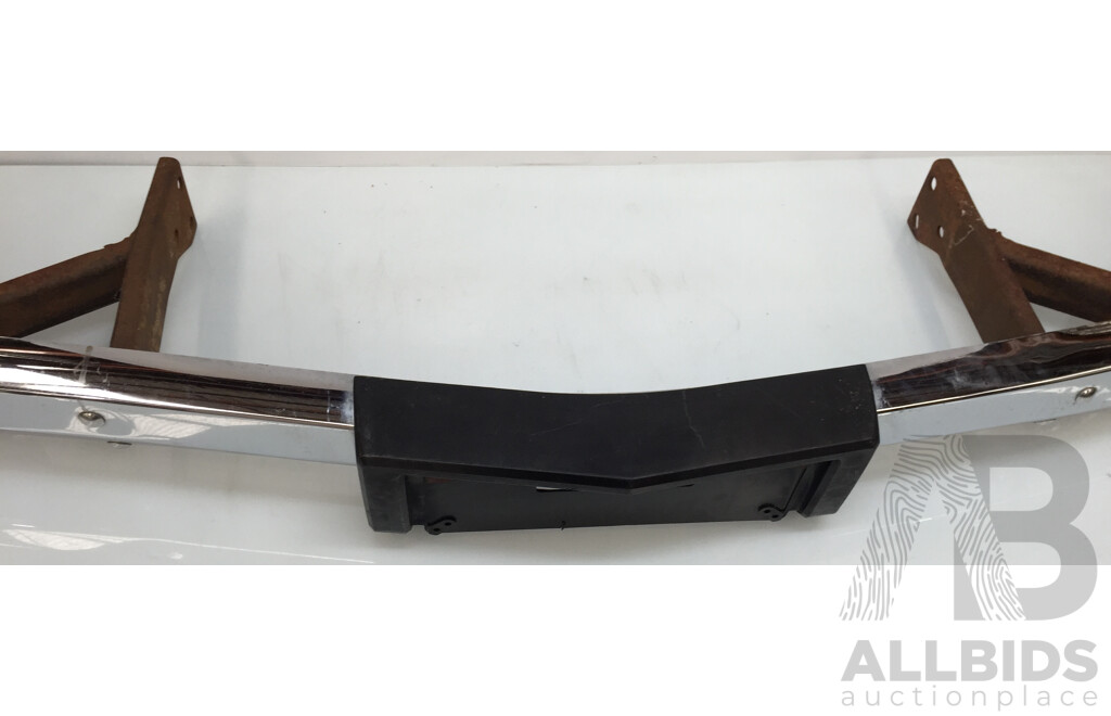 Holden WB Front Bar - Lot 1489105 | CARBIDS