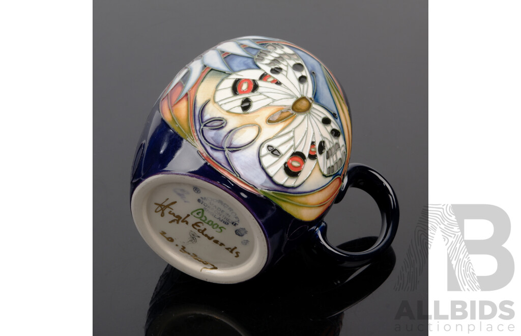 Rare Moorcroft Porcelain Mug in - Lot 1545286 | ALLBIDS