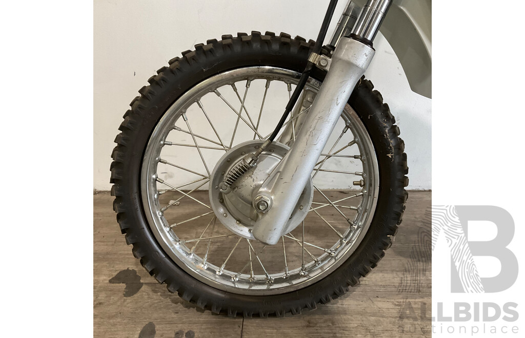 HONDA XR110 110cc Dirt Bike - Lot 1517775 | CARBIDS
