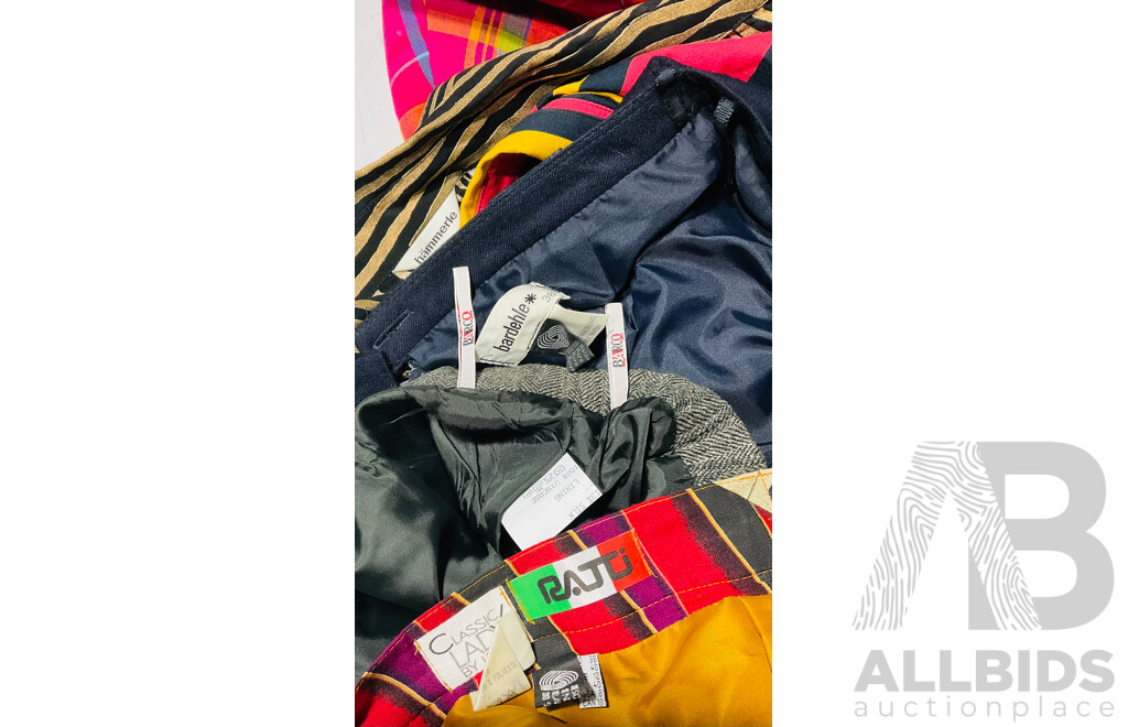 Quantity of Vintage Good Quality - Lot 1538169 | ALLBIDS