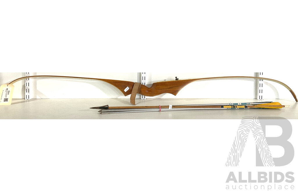 Wilson Bros. Black Widow Bow with - Lot 1520436 | ALLBIDS