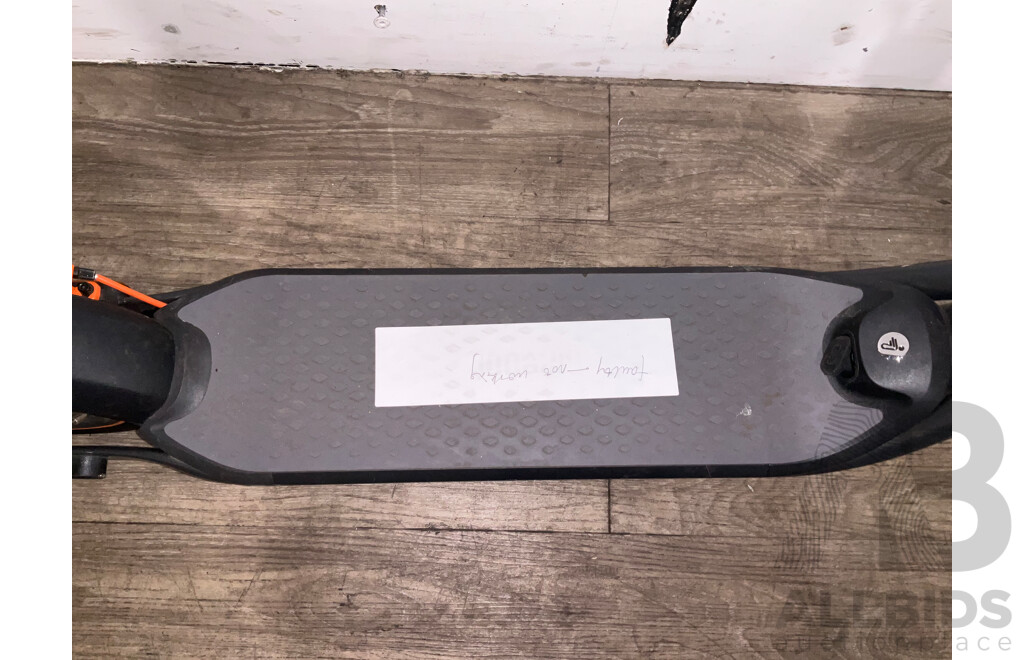 Segway-Ninebot F40A KickScooter - Lot 1533725 | ALLBIDS