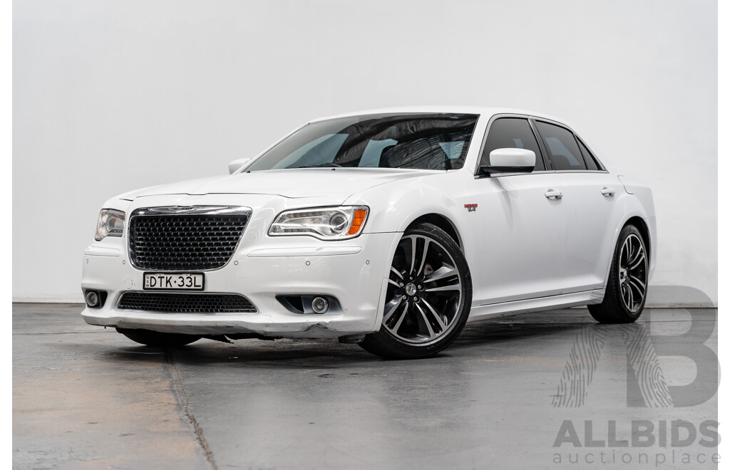 08/2013 Chrysler 300 SRT8 Core - Lot 1522667 | CARBIDS