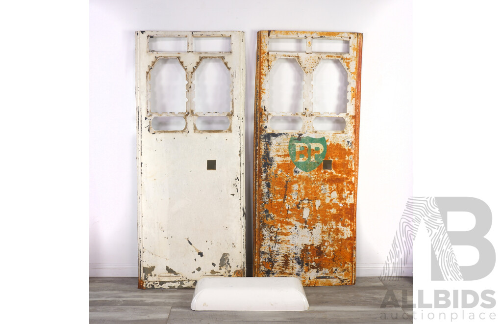 Pair of Vintage Metal BP Bowser - Lot 1559711 | ALLBIDS