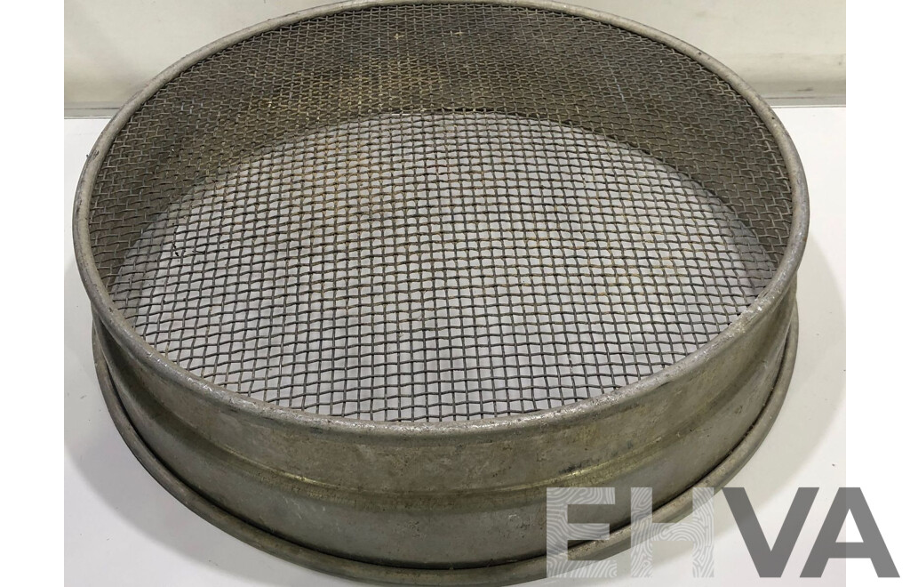 Aluminium Sieve - Lot 1550111 | EHVA