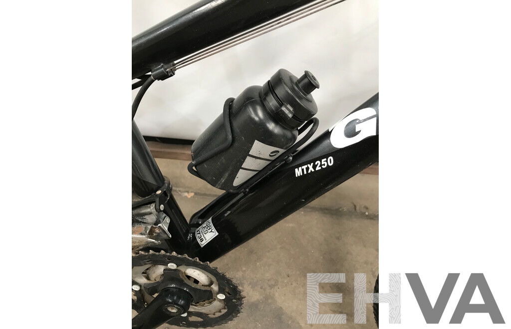 Giant MTX-250 21 Speed Kids' Bike - Lot 1536406 | EHVA