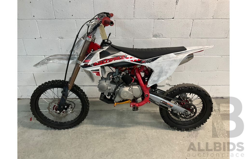 Pitster Pro 140cc Dirt Bike - Lot 1552279 | CARBIDS