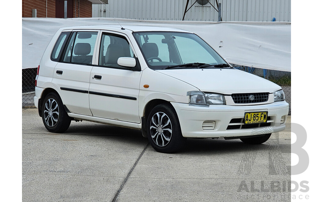 7/1999 Mazda 121 Metro Shades - Lot 1545951 | CARBIDS