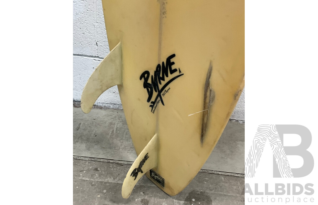 SURFBOARD PHIL BYRNE 6' 1 - Lot 1559570 | ALLBIDS