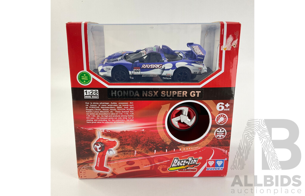 Boxed Auldey Remote Controlled - Lot 1582347 | ALLBIDS