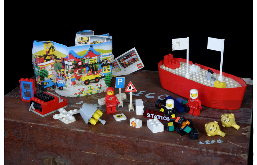 Collection Vintage 1970s Lego Including - Lot 1589441 | ALLBIDS