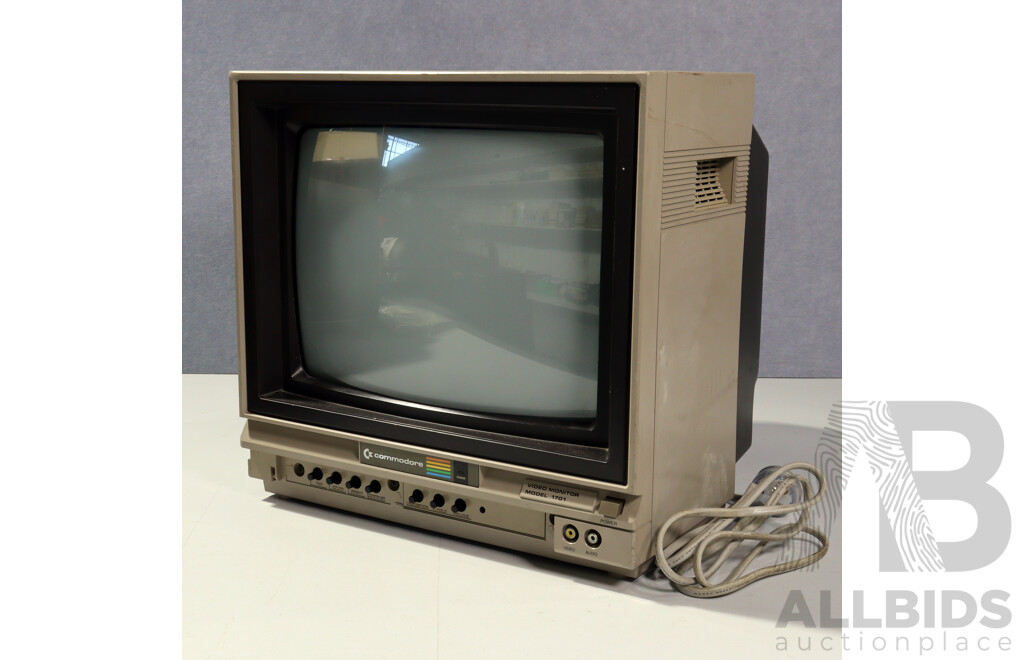 Vintage Commodore Model 1701 Monitor - Lot 1624053 | ALLBIDS
