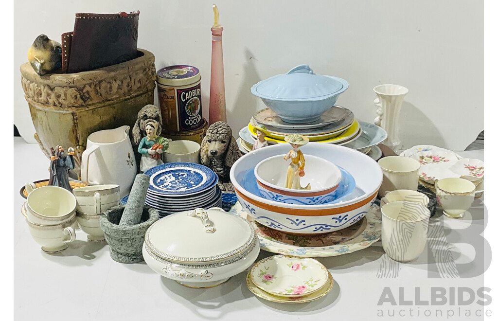 Large Collection Decorator Home - Lot 1604575 | ALLBIDS