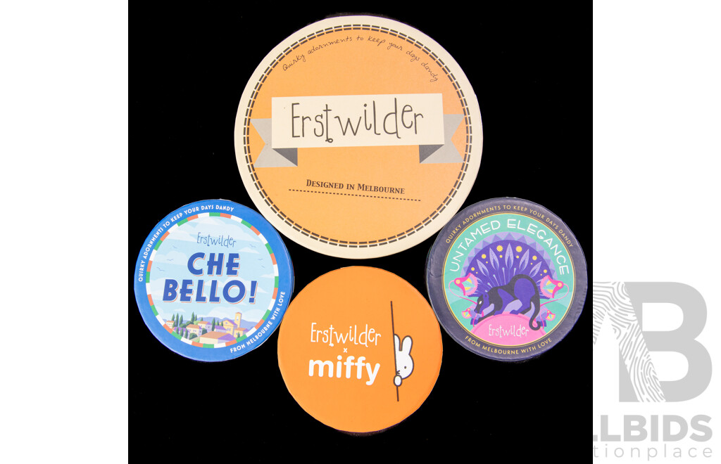 Erstwilder 'Holly Jolly' Resin - Lot 1612385 | ALLBIDS
