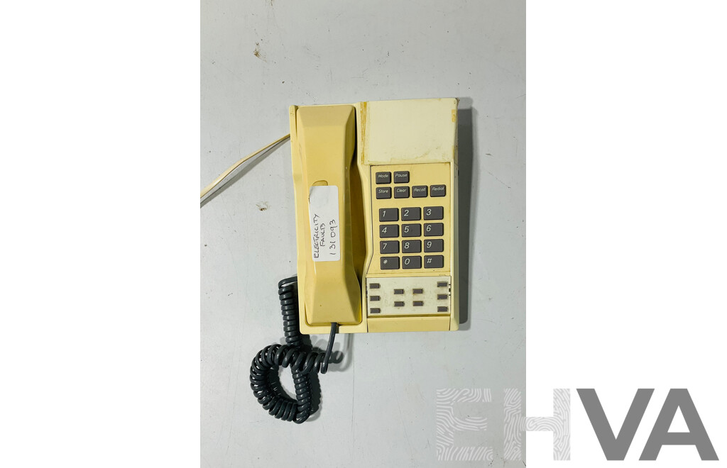 Retro Telecom Touchfone 200 Desk - Lot 1600384 | EHVA