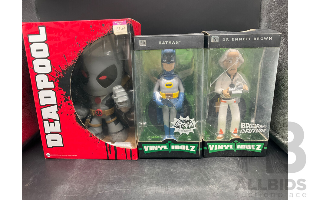 Collection of 3 Collectable Vinyl - Lot 1597963 | ALLBIDS