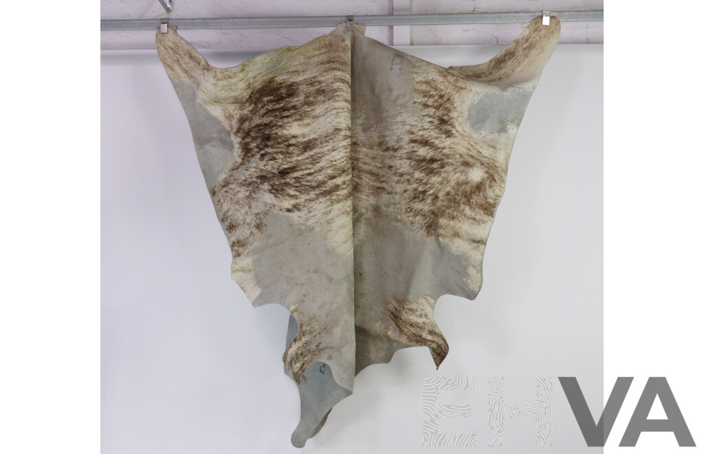 Cow Pelt Floor Covering - Lot 1605352 | EHVA