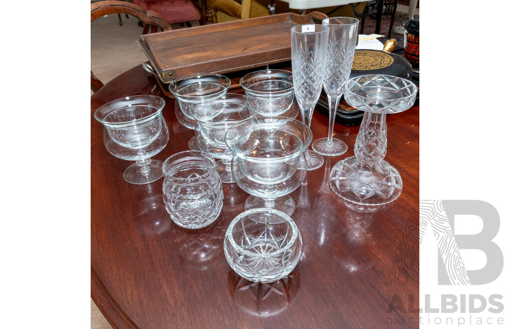 Collection Vintage Glassware Including - Lot 1614672 | ALLBIDS