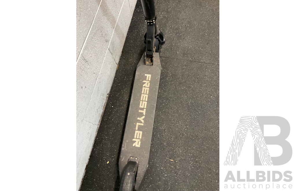 Electric Scooter - Lot 1616891 | ALLBIDS