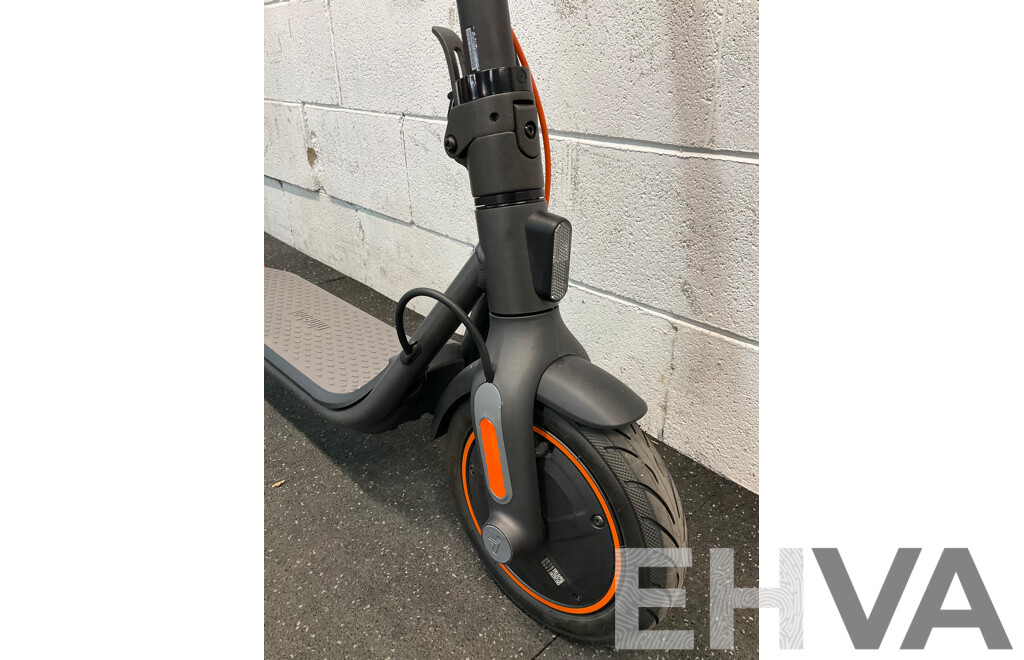 Segway Ninebot KickScooter F40A - Lot 1617674 | EHVA