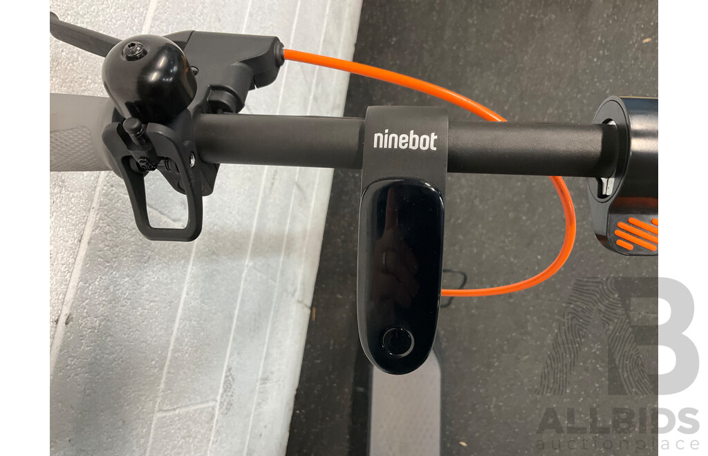 Segway Ninebot KickScooter F40A - Lot 1617672 | ALLBIDS
