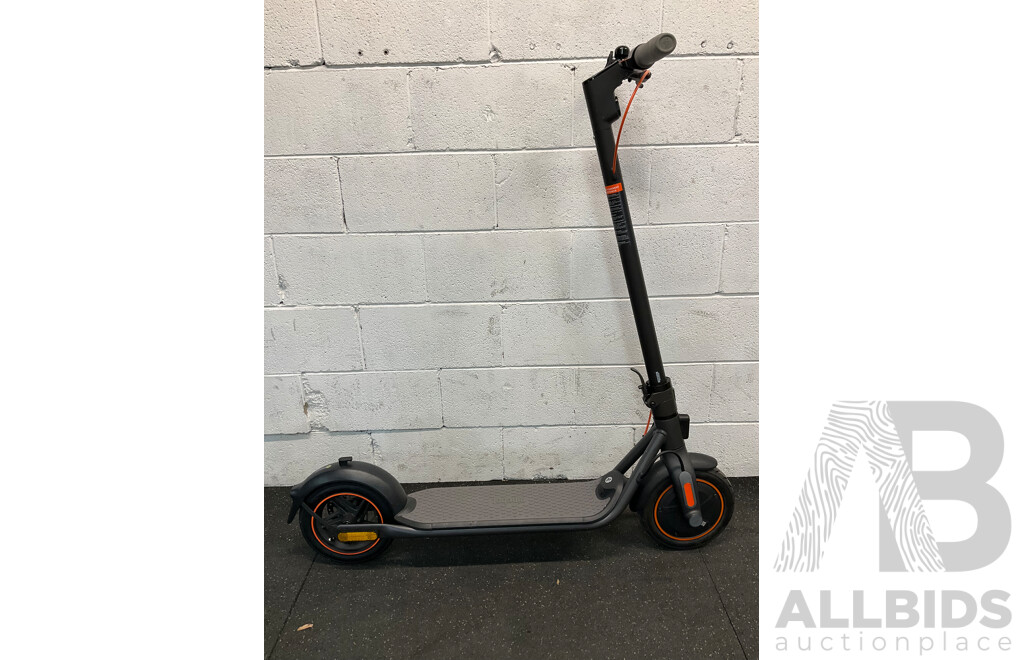 Segway Ninebot KickScooter F40A - Lot 1617674 | ALLBIDS