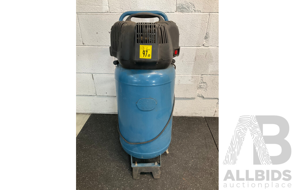 WORKZONE Air Compressor (AUS6800AC) - Lot 1618796 | ALLBIDS